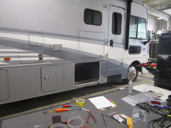 Semi-Truck, RV & Fleet Collision Repair - Des Moines, Iowa